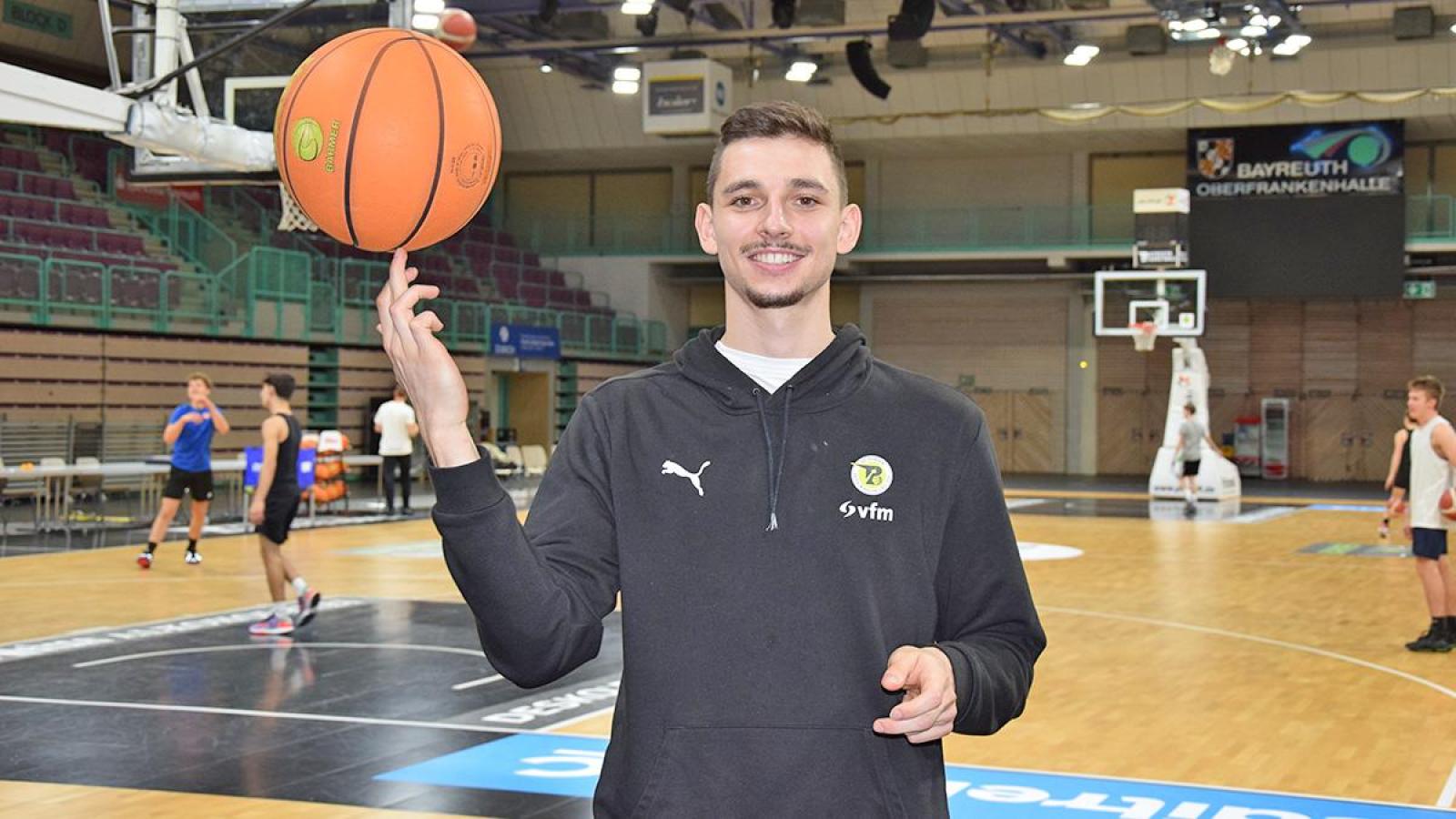 Shooter Moritz Plescher: Die neue Stimme des BBC Bayreuth | inbayreuth.de